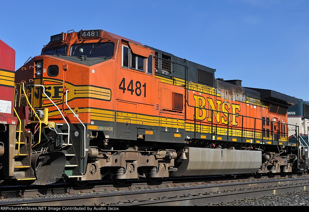 BNSF 4481
